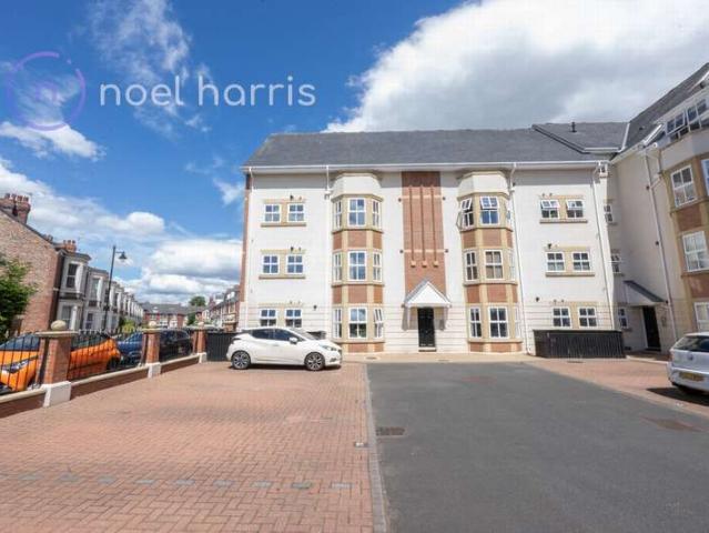 2 Bedroom Flat