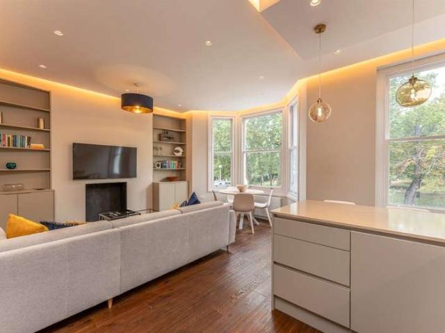 2 Bedroom Flat