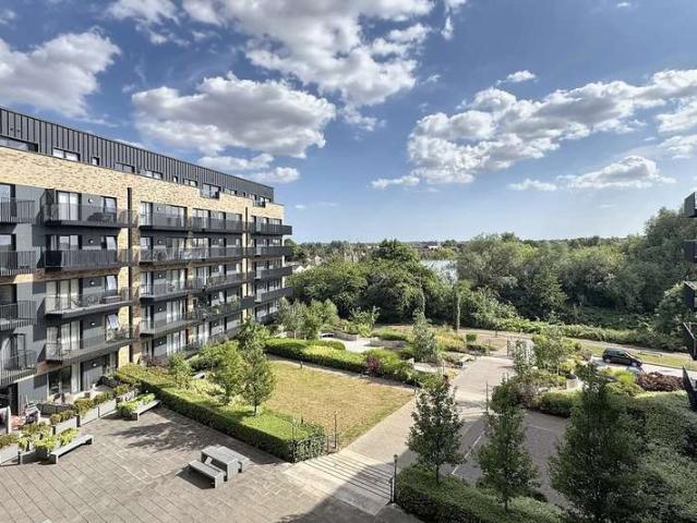 2 Bedroom Flat