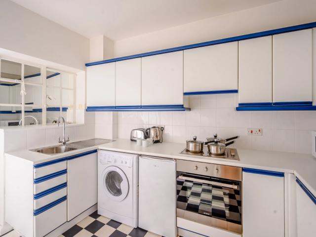 2 Bedroom Flat