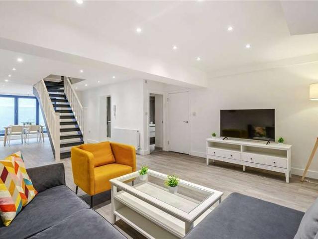 2 Bedroom Property