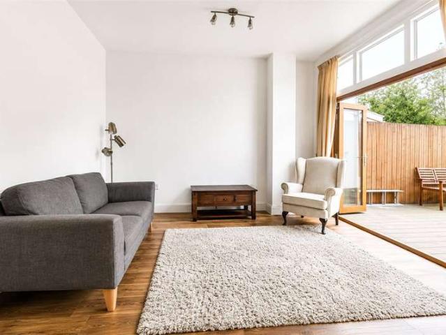 2 Bedroom Flat