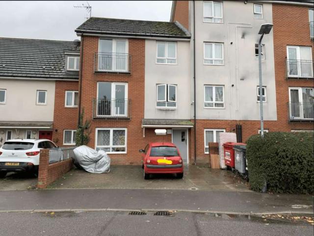 2 Bedroom Flat