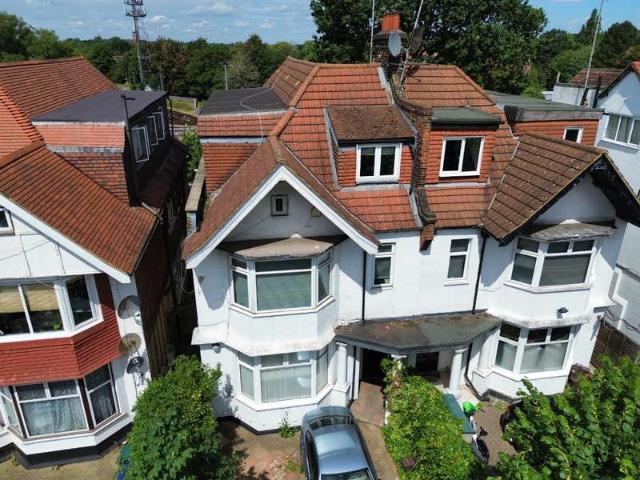 2 Bedroom Flat