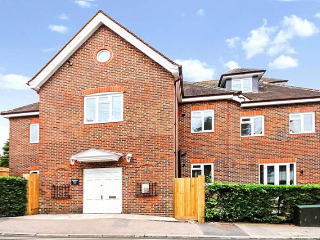 2 Bedroom Flat