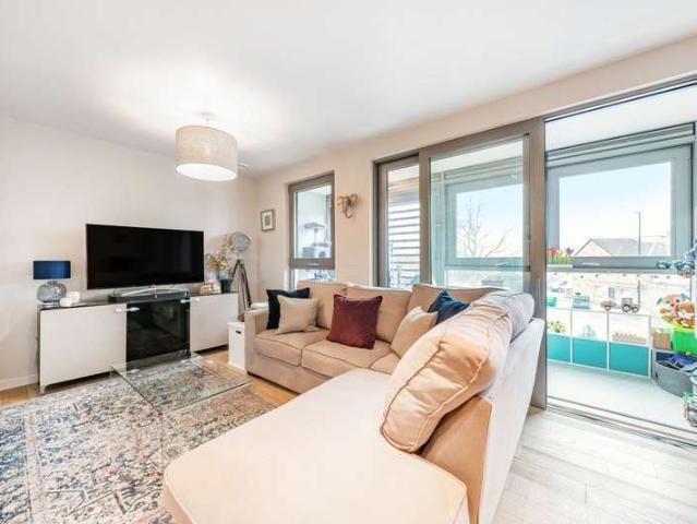 2 Bedroom Flat