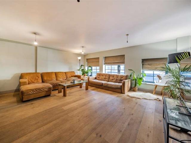 2 Bedroom Flat