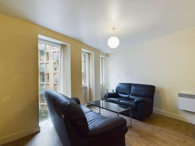 2 Bedroom Flat