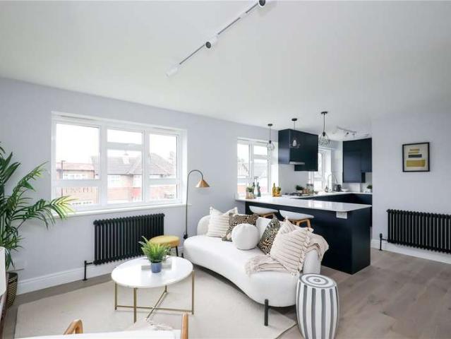 2 Bedroom Flat