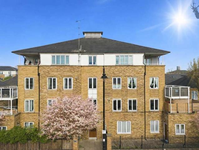 2 Bedroom Flat