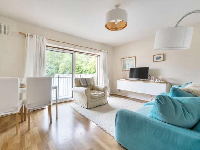 2 Bedroom Flat