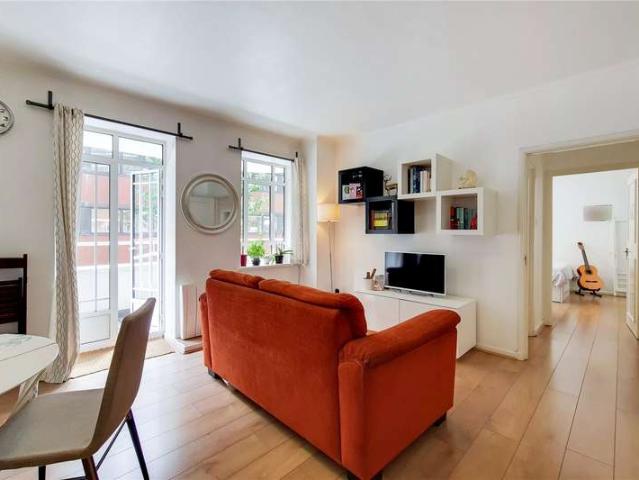 2 Bedroom Flat