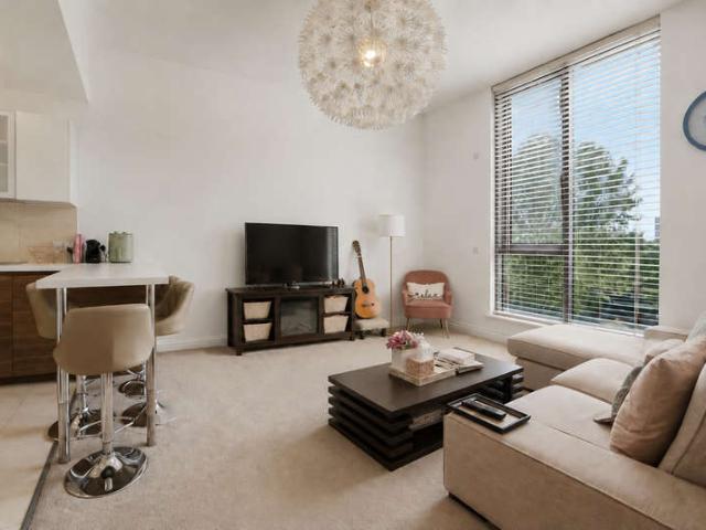 2 Bedroom Flat