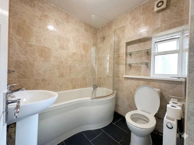 2 Bedroom Flat