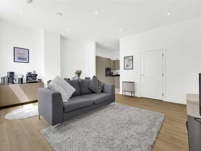 2 Bedroom Flat