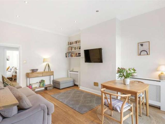 2 Bedroom Flat