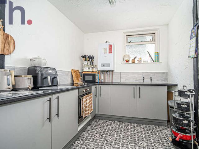 2 Bedroom Flat