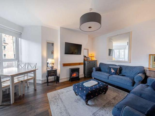 2 Bedroom Flat