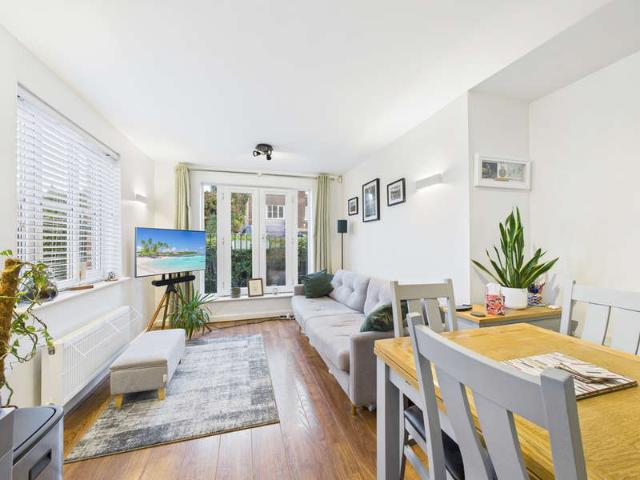 2 Bedroom Flat