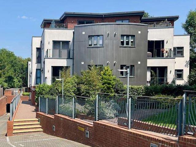 2 Bedroom Flat