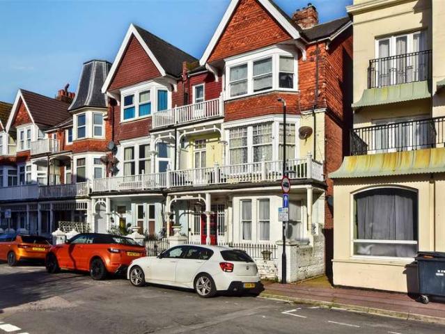 2 Bedroom Flat