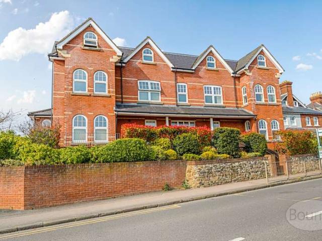 2 Bedroom Flat