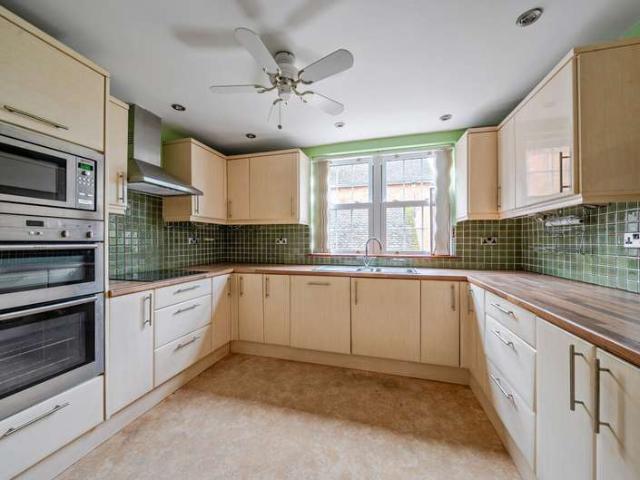 2 Bedroom Flat