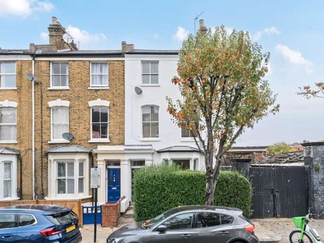 2 Bedroom Flat