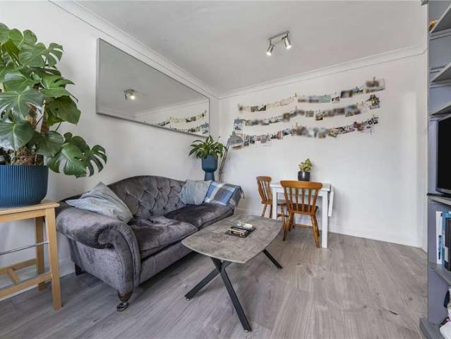 2 Bedroom Flat