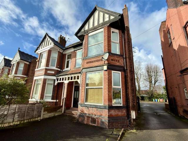2 Bedroom Flat