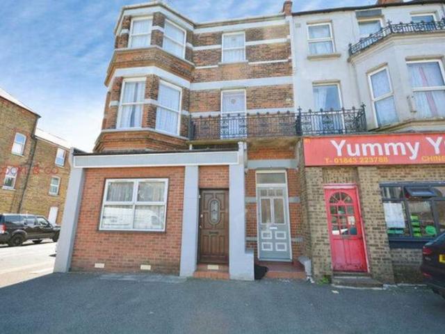 2 Bedroom Flat