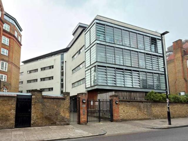 2 Bedroom Flat