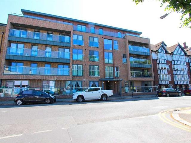 2 Bedroom Flat