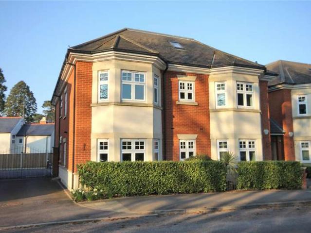 2 Bedroom Flat