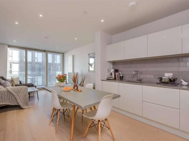 2 Bedroom Flat
