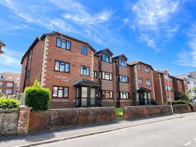 2 Bedroom Flat