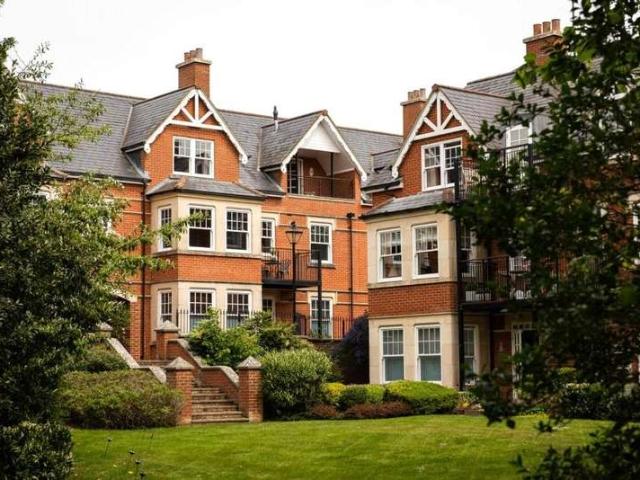 2 Bedroom Flat