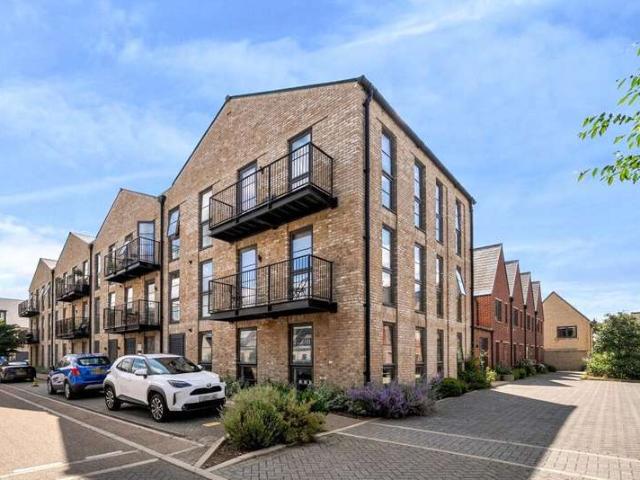 2 Bedroom Flat
