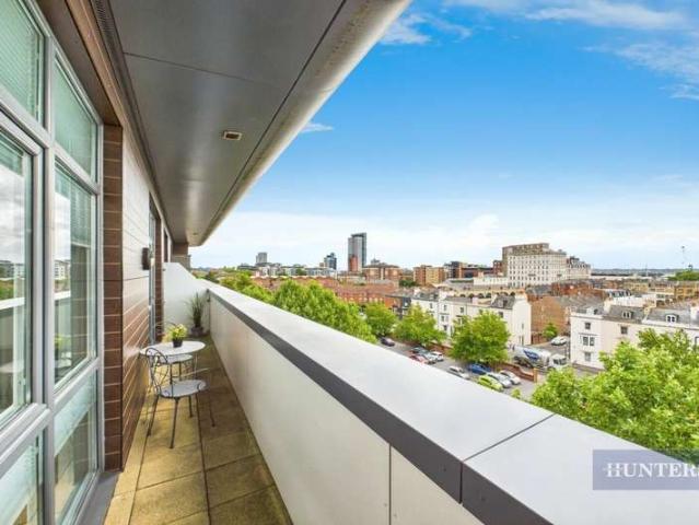 2 Bedroom Flat