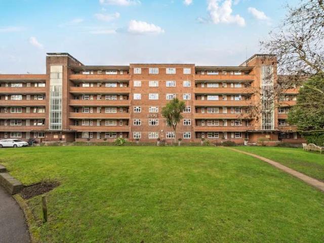 2 Bedroom Flat