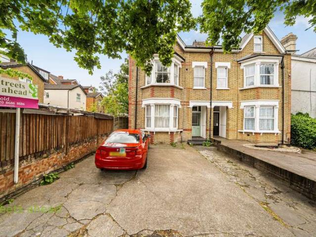 2 Bedroom Flat