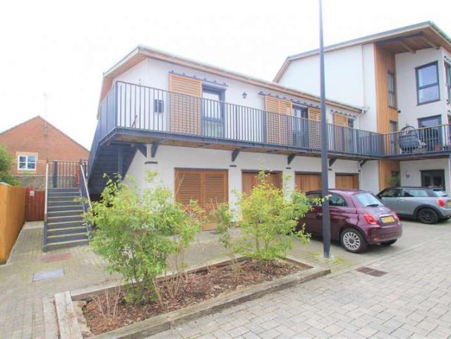 2 Bedroom Flat