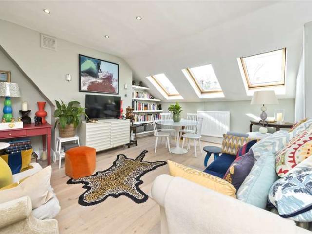 2 Bedroom Flat
