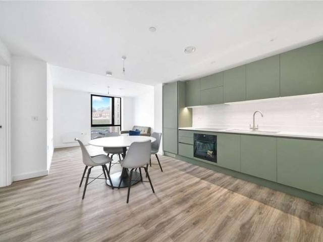 2 Bedroom Flat
