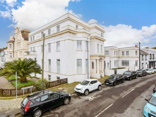 2 Bedroom Flat