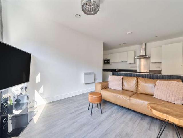2 Bedroom Flat