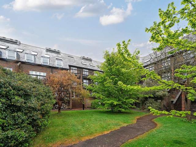 2 Bedroom Flat