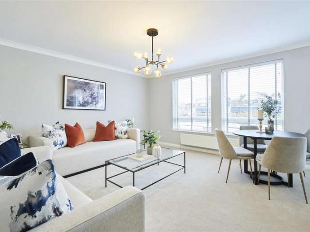 2 Bedroom Flat