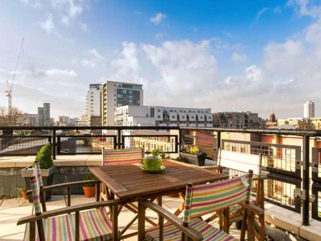 2 Bedroom Flat