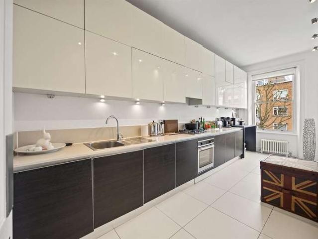 2 Bedroom Flat